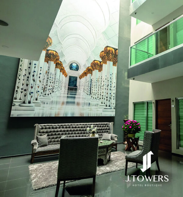 J. Towers – Hotel Boutique